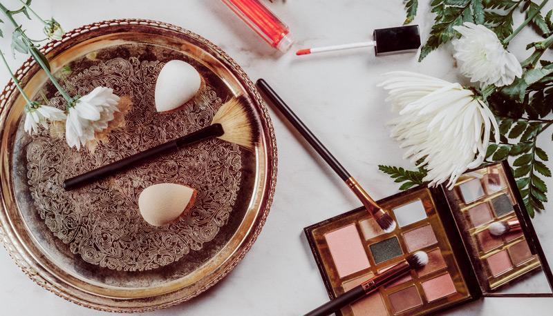 6 Perfect Christmas Gifts For The Beauty Addict In Your Life | Oz Hair ...